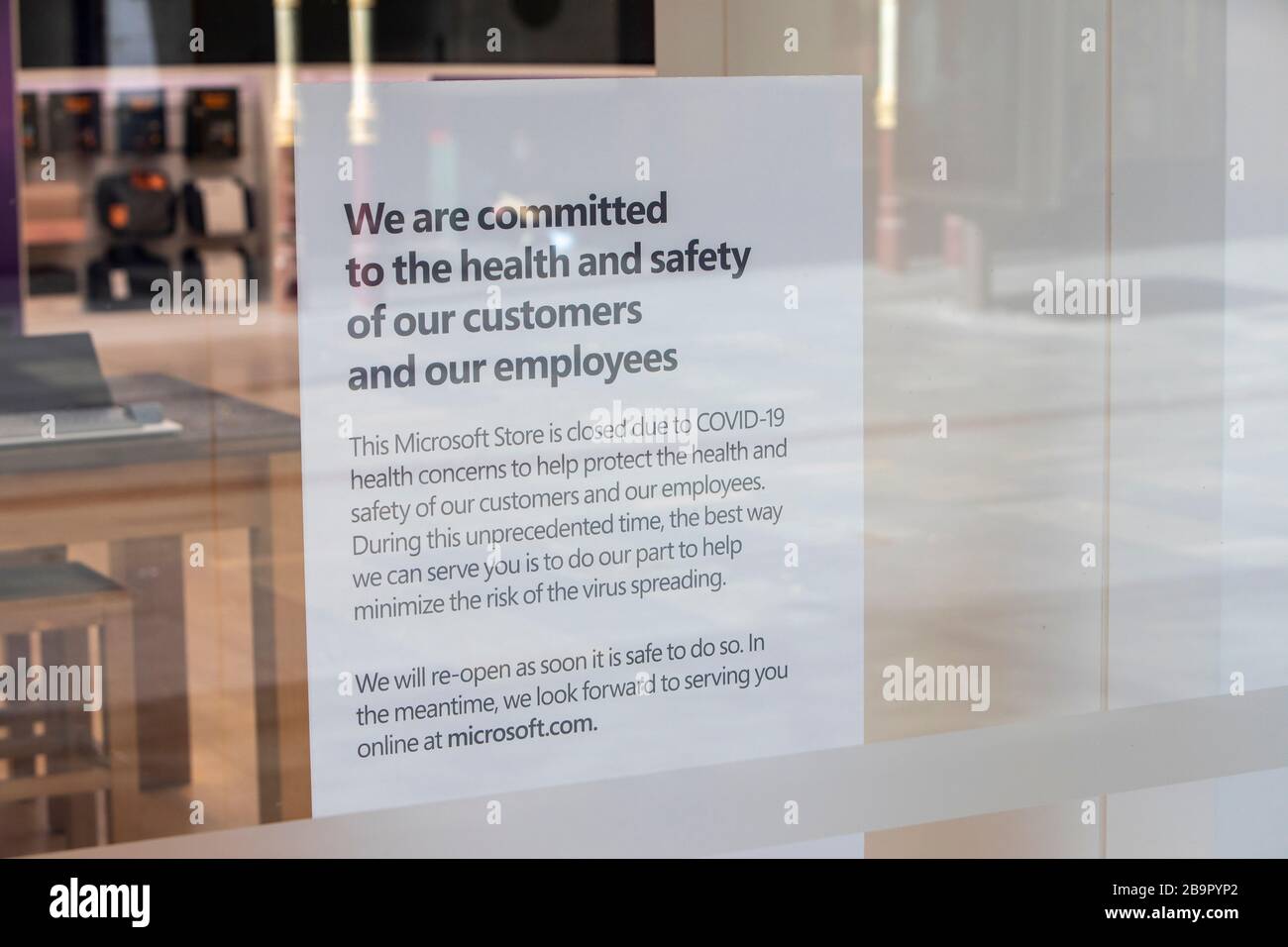 Microsoft store hi-res stock photography and images - Alamy