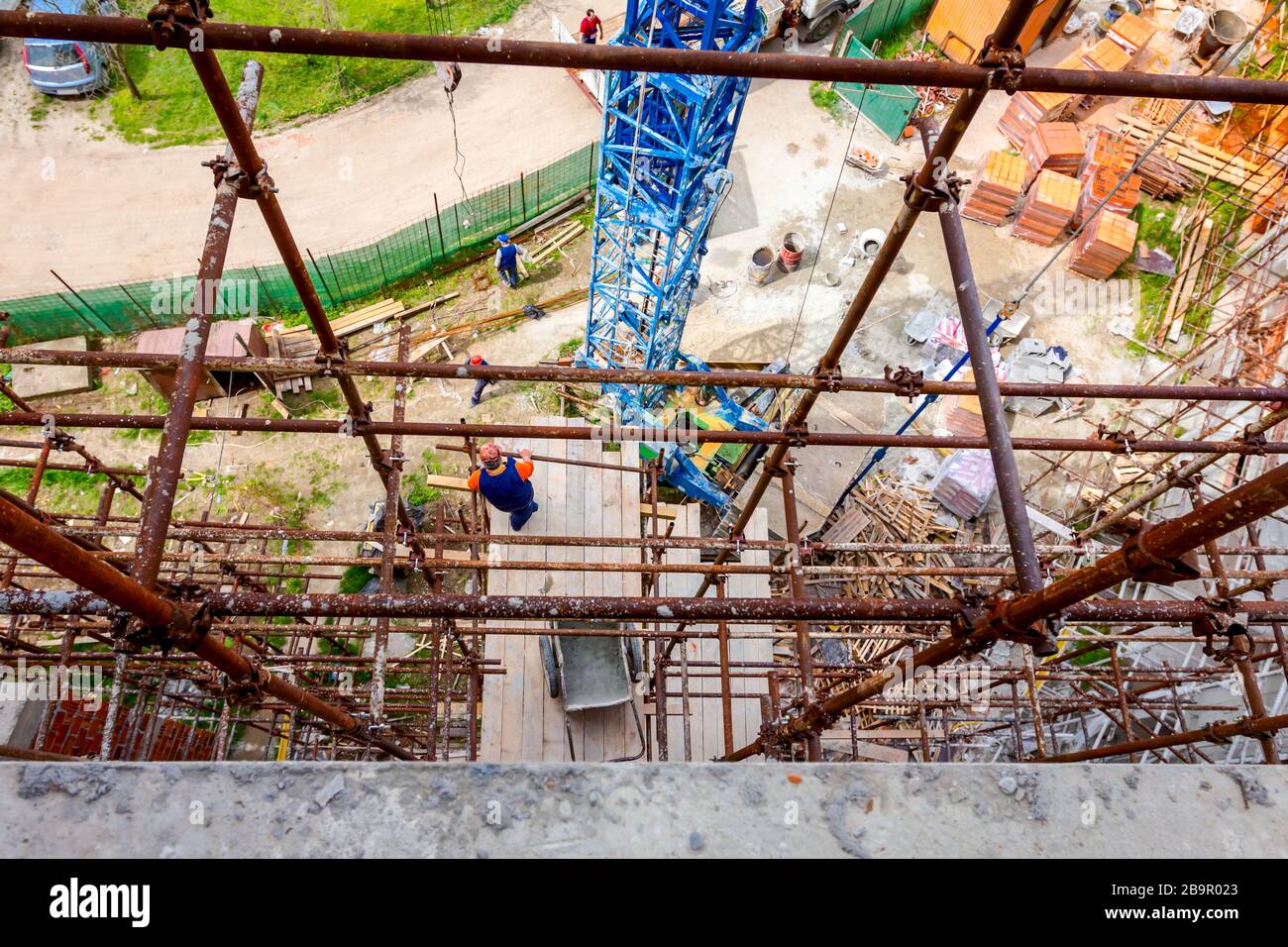 Rusty scaffolding clamp hi-res stock photography and images - Alamy