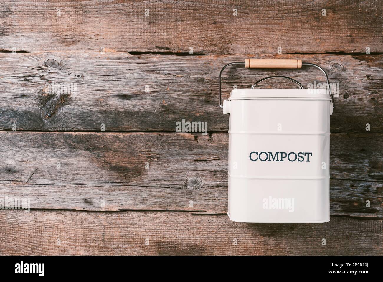 Sustainable and zero waste living. Recycling food waste bin for compost ...