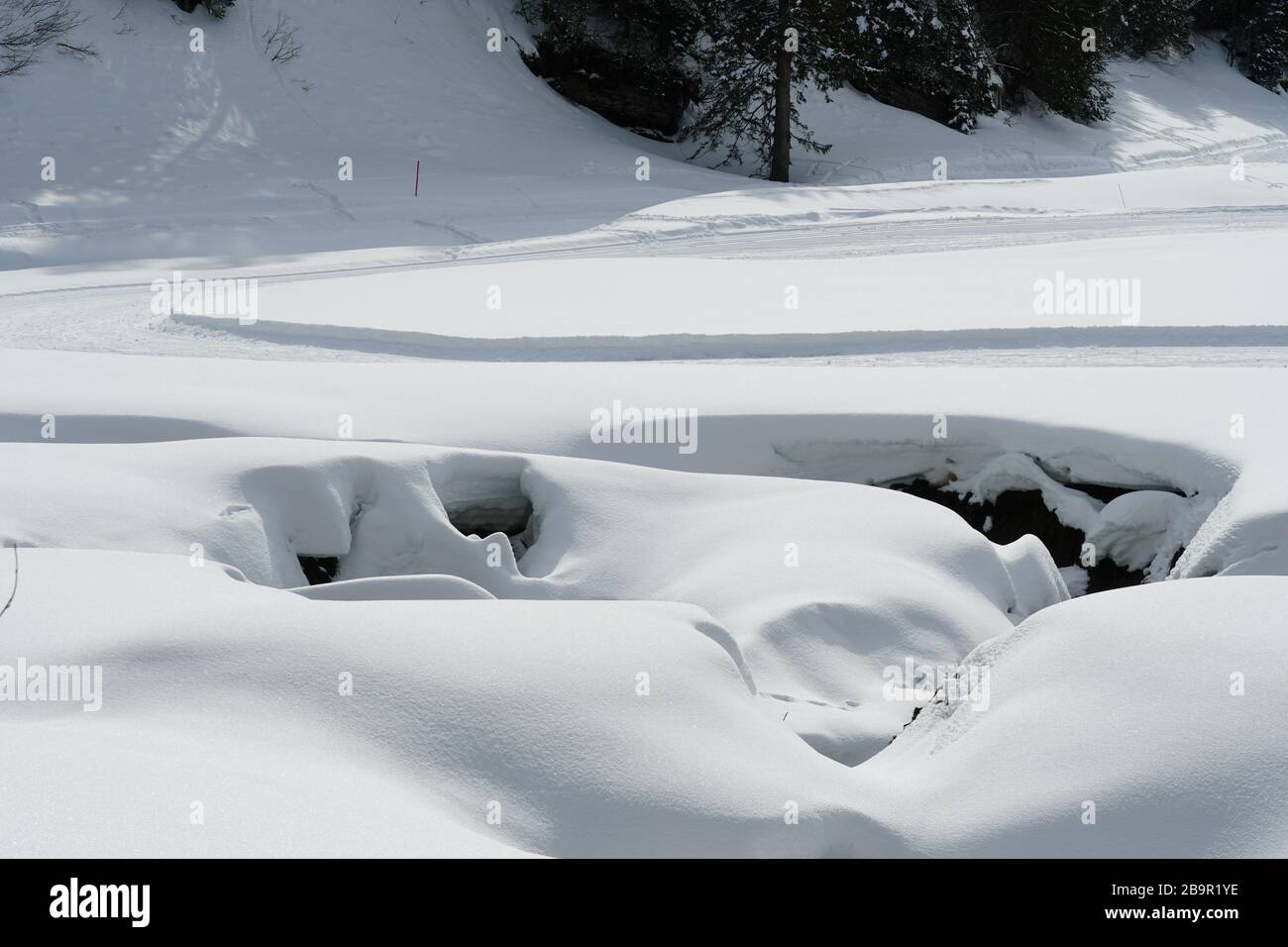 Thick layer of snow hi-res stock photography and images - Alamy