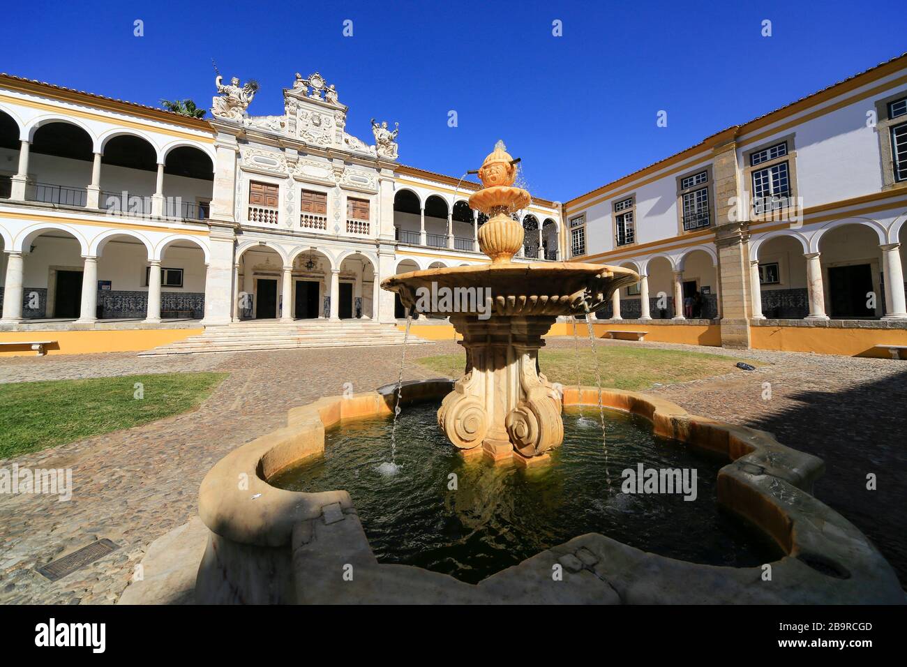 University of evora hi-res stock photography and images - Alamy