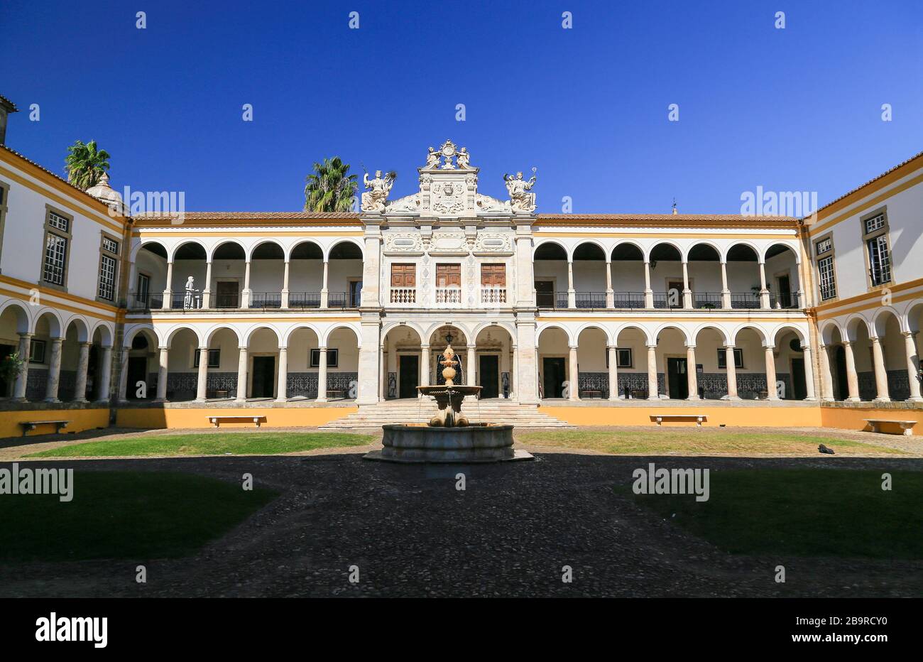 University of evora hi-res stock photography and images - Alamy