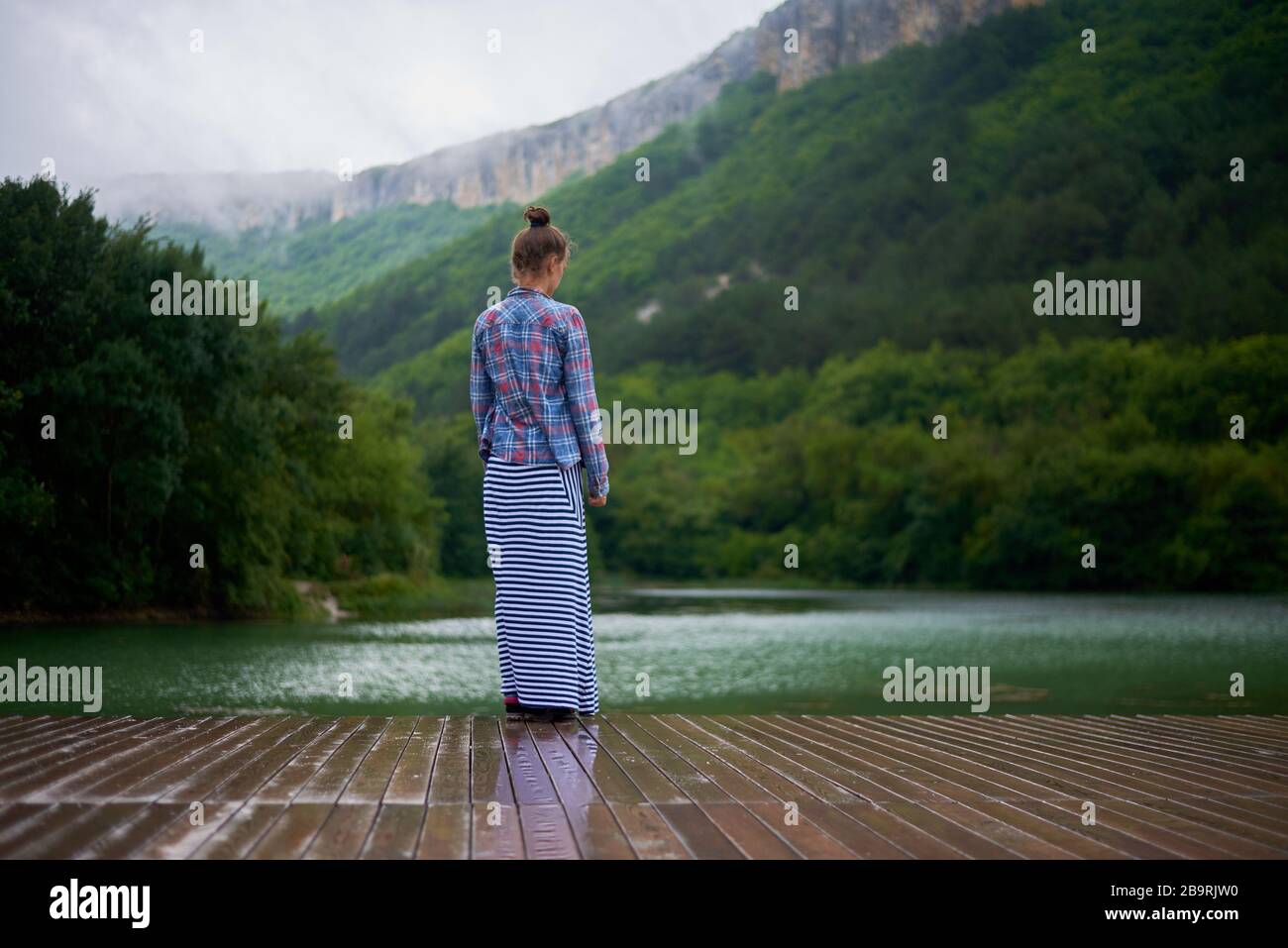 Girl dancing under water hi-res stock photography and images - Alamy