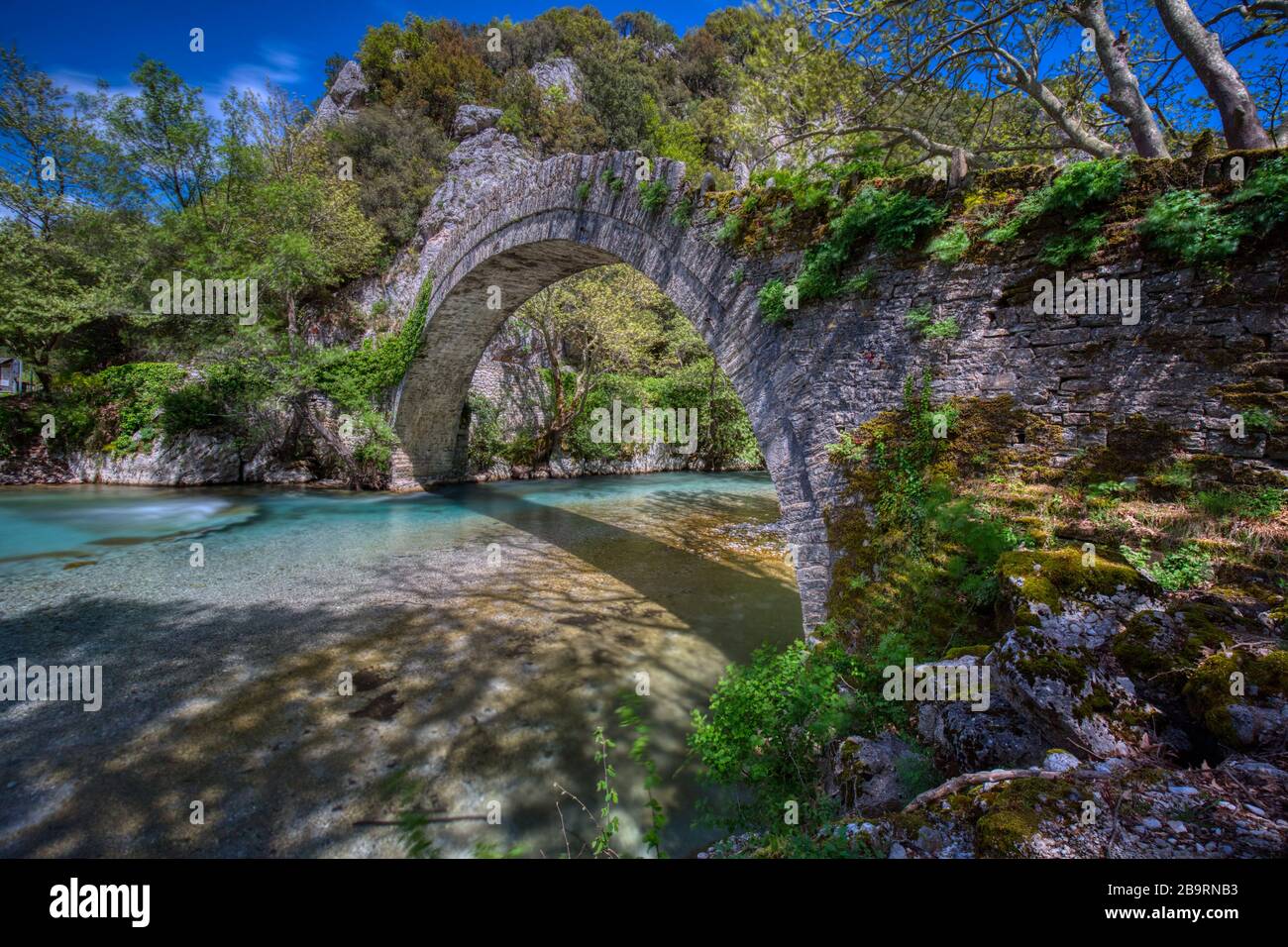 Old stone bridge in Klidonia Zagori, Epirus, Western Greece. This arch ...