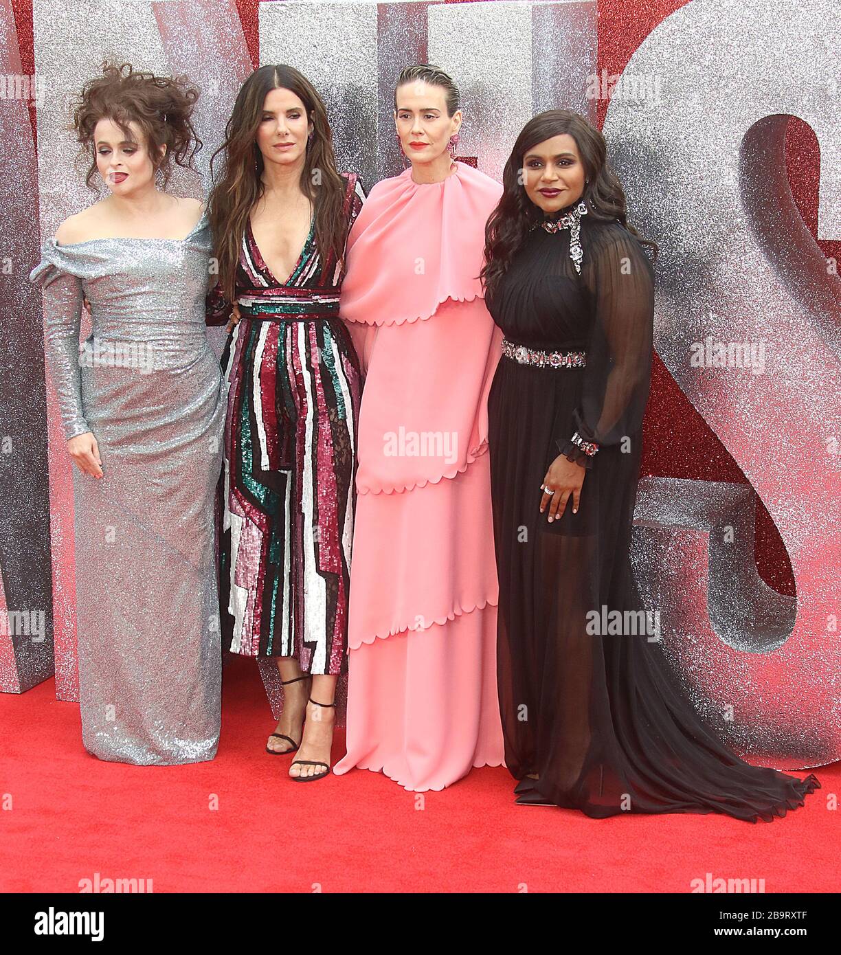 Mindy kaling oceans 8 press hi-res stock photography and images - Alamy