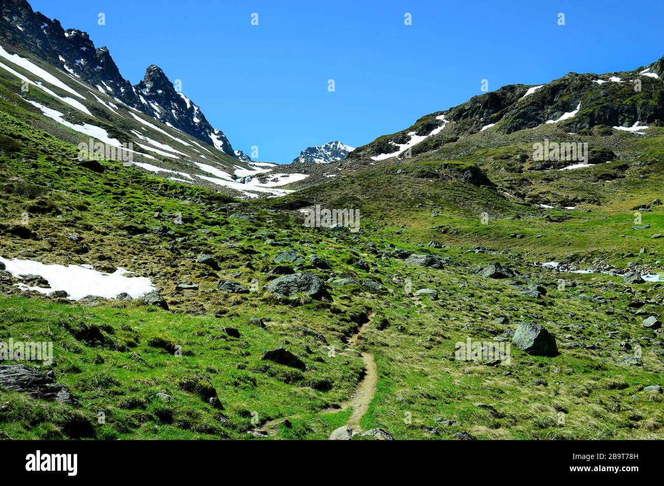 Hiking in austrian alps hi-res stock photography and images - Alamy