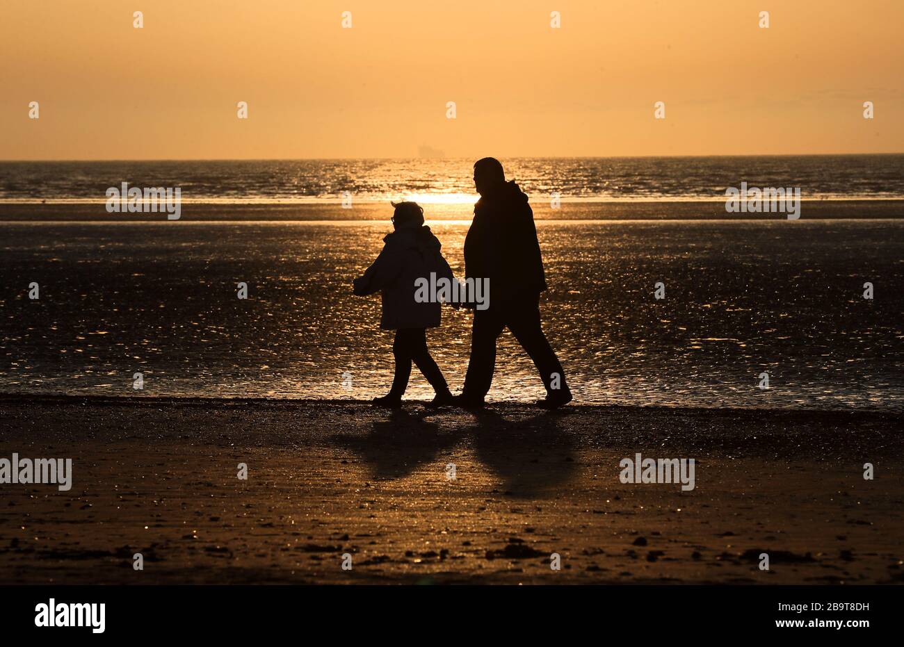 Walk on dollymount strand hi-res stock photography and images - Alamy