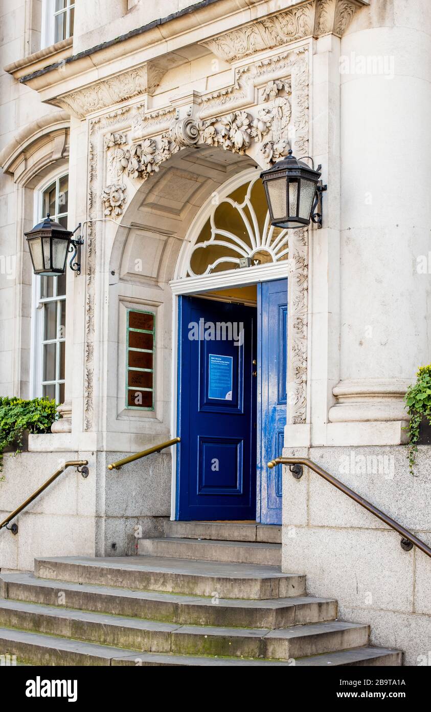 Main entrance of Chelsea Town Hall, Kings Road, Chelsea Stock Photo - Alamy