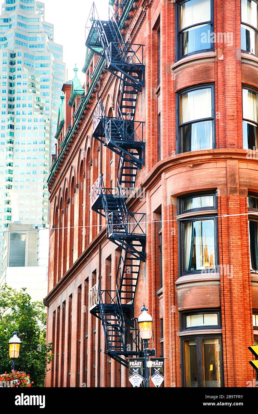 Flat iron building toronto hi-res stock photography and images - Alamy