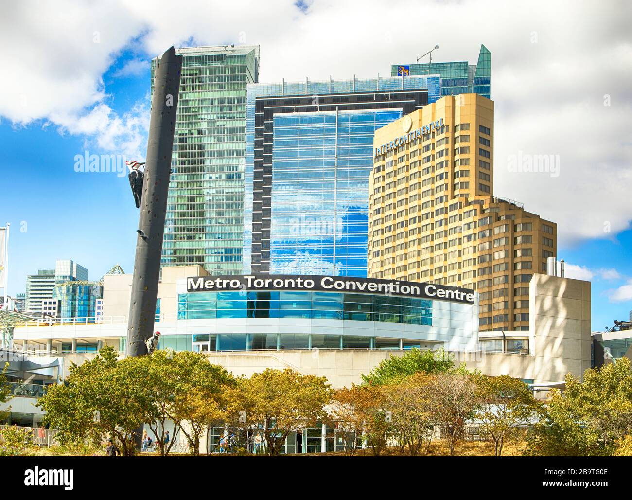 Metro toronto convention centre north building hi-res stock photography ...