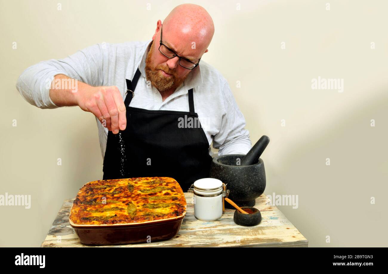 Cooking lesson home hi-res stock photography and images - Alamy