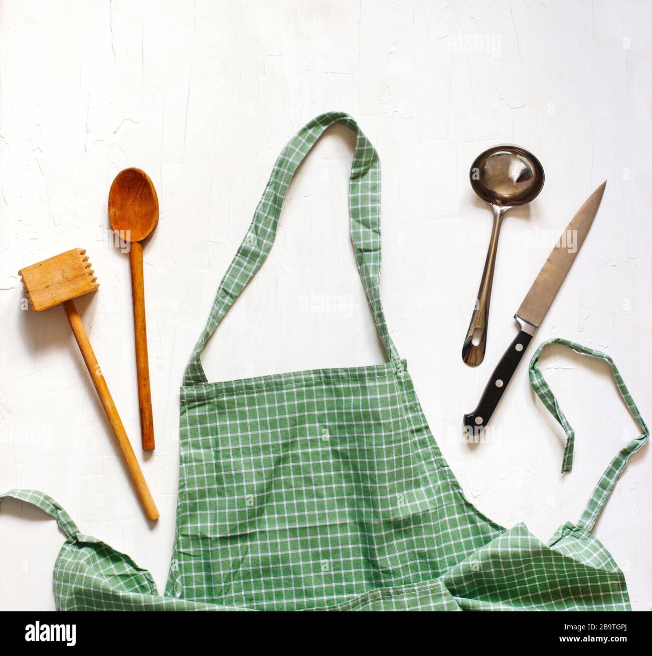 Checkered apron hi-res stock photography and images - Alamy