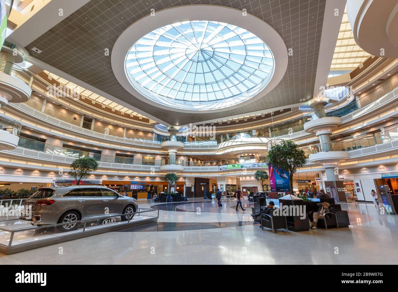 Atlanta airport terminal hi-res stock photography and images - Alamy