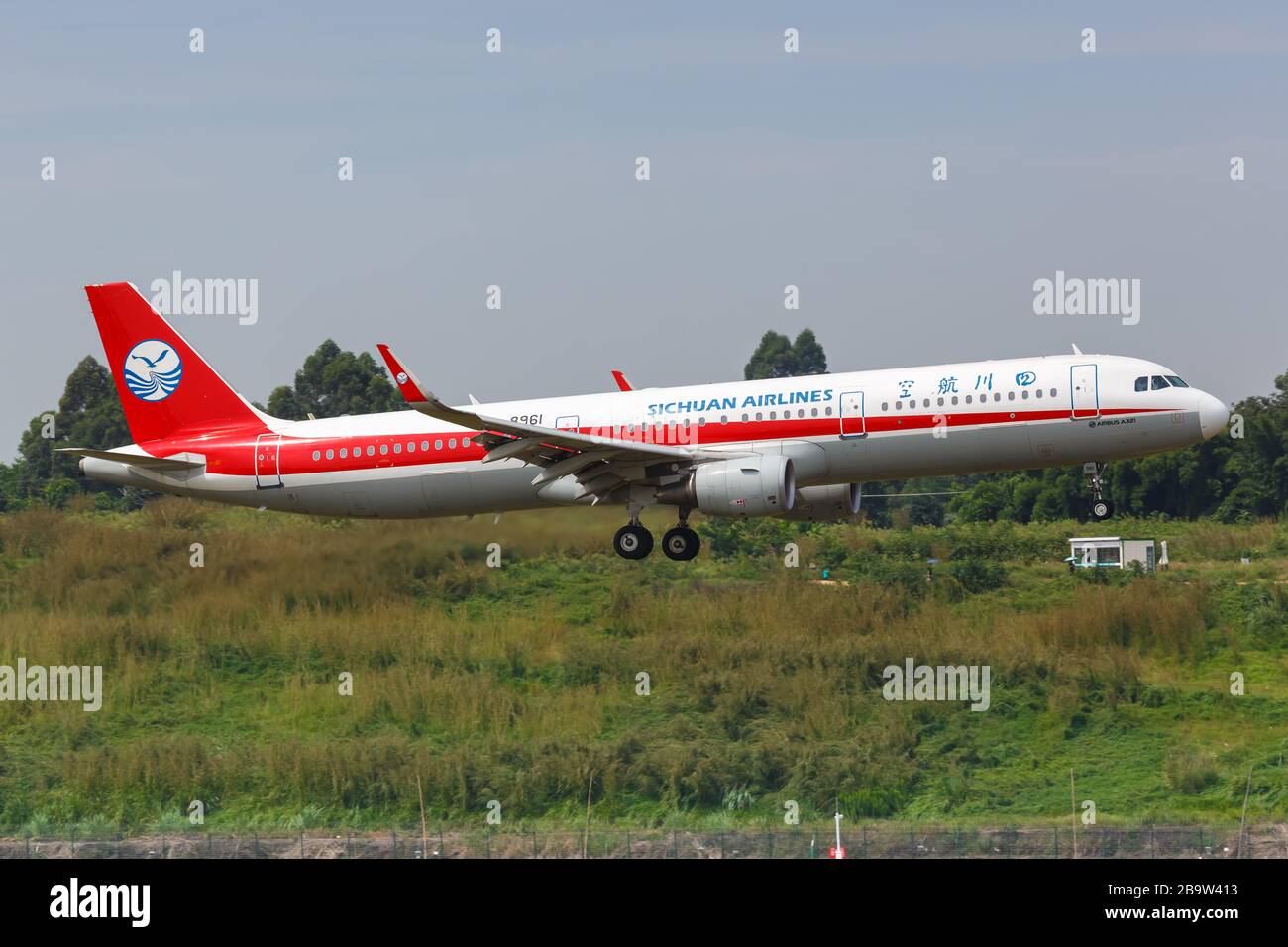 Chengdu, China – September 21, 2019: Sichuan Airlines Airbus A321 ...