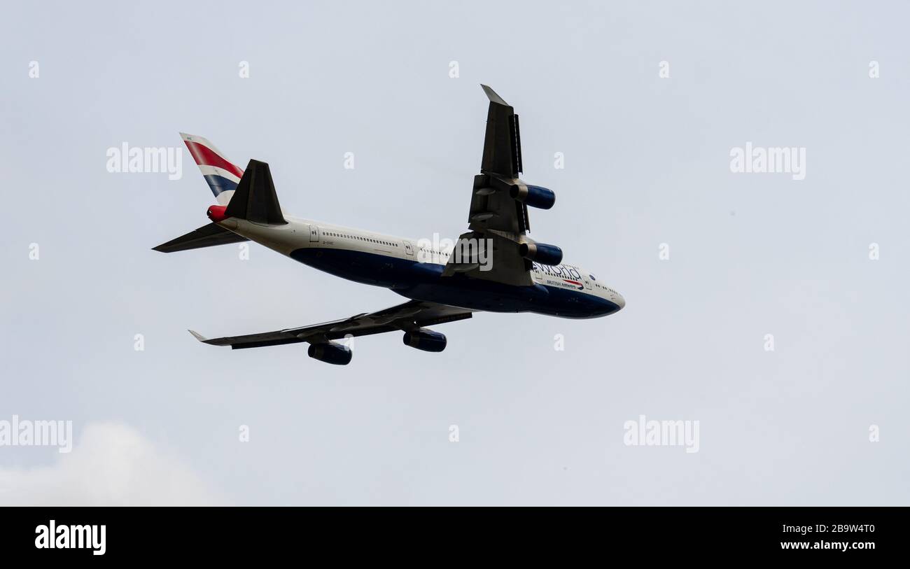 British airways boeing 747 en heathrow hi-res stock photography and ...