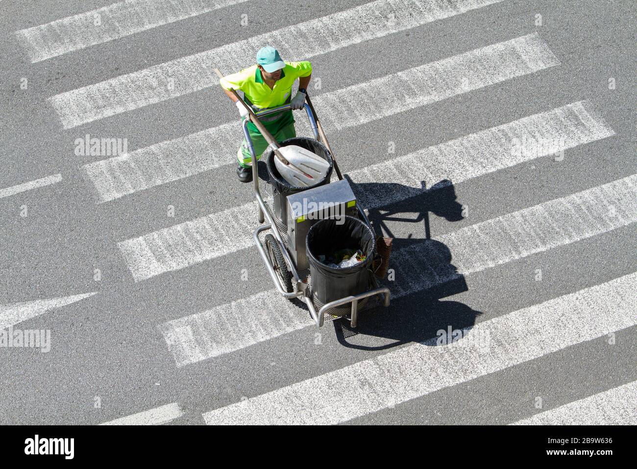 Cleaning cart hi-res stock photography and images - Alamy