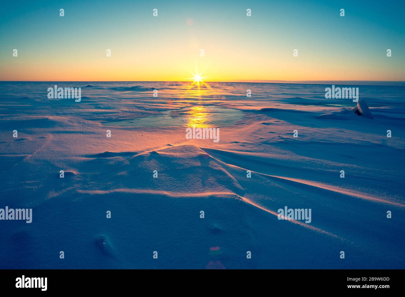 Baltic Sea frozen in ice in winter Stock Photo - Alamy