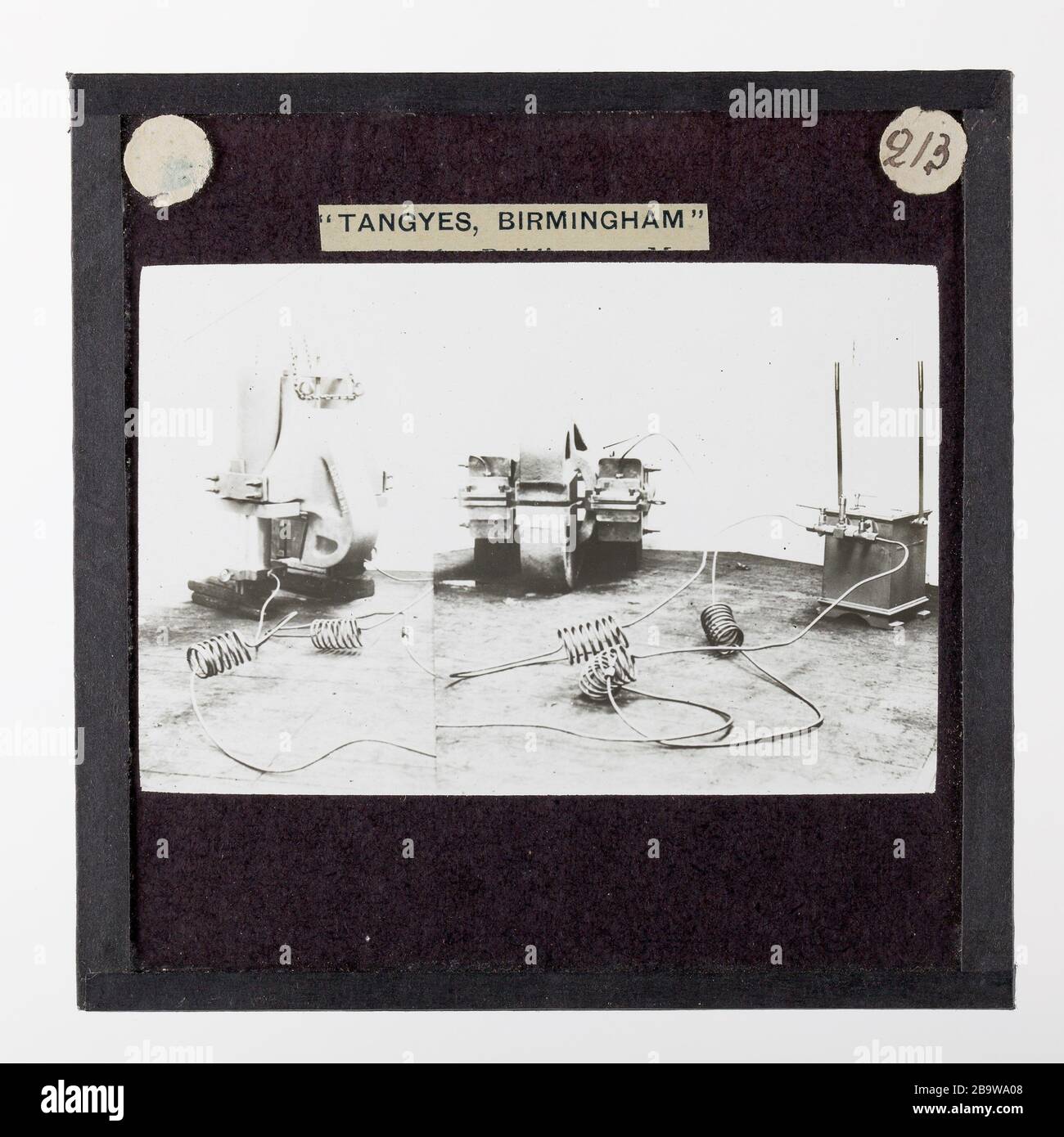 Hydraulic presses hi-res stock photography and images - Alamy