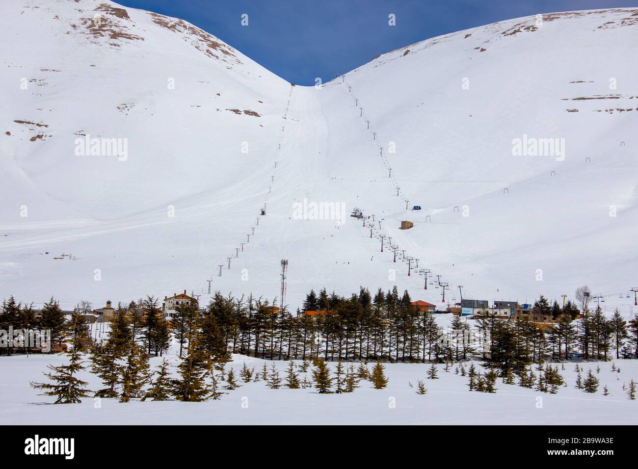 Lebanon ski resort hi-res stock photography and images - Alamy