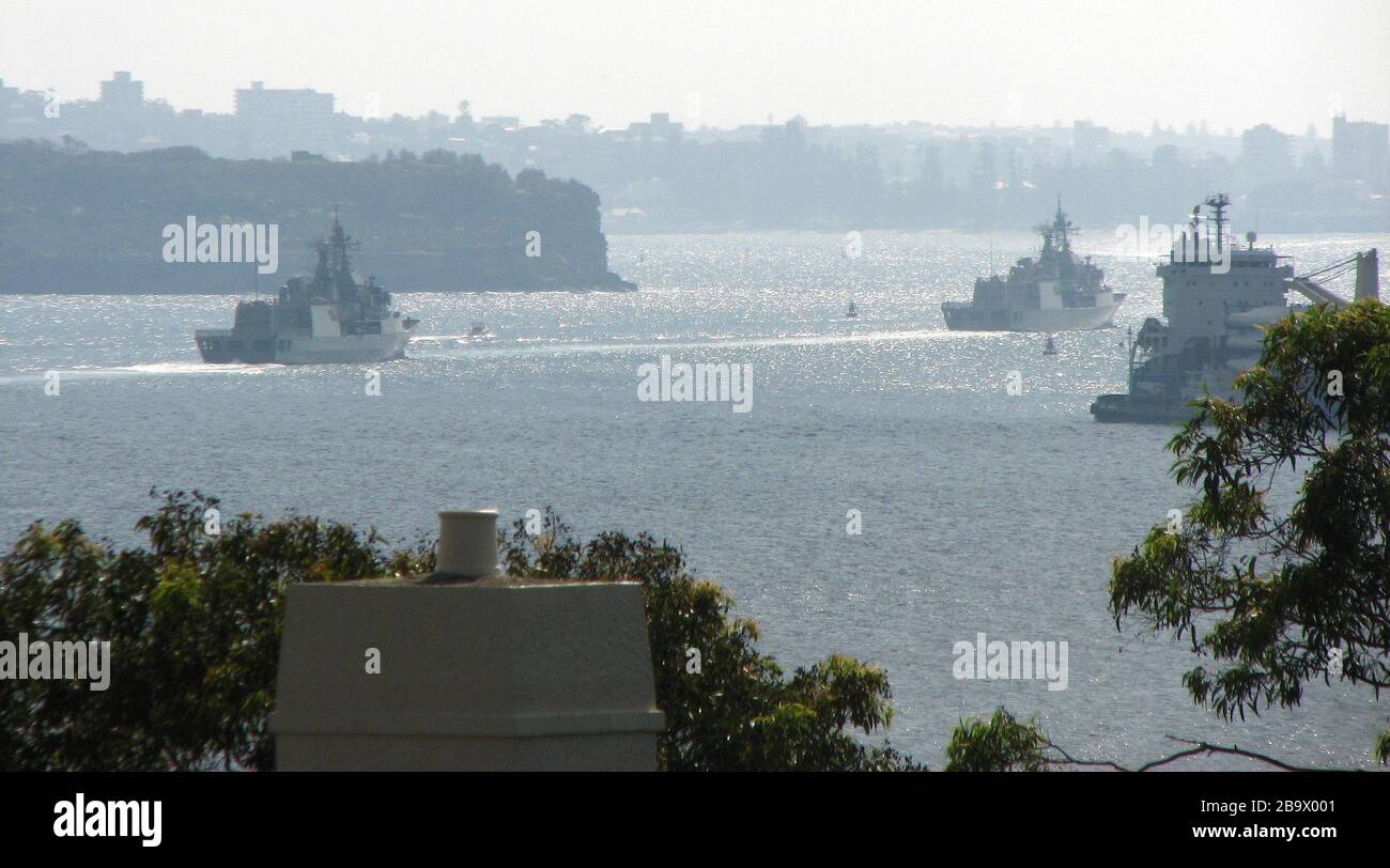 Anzac class hi-res stock photography and images - Alamy