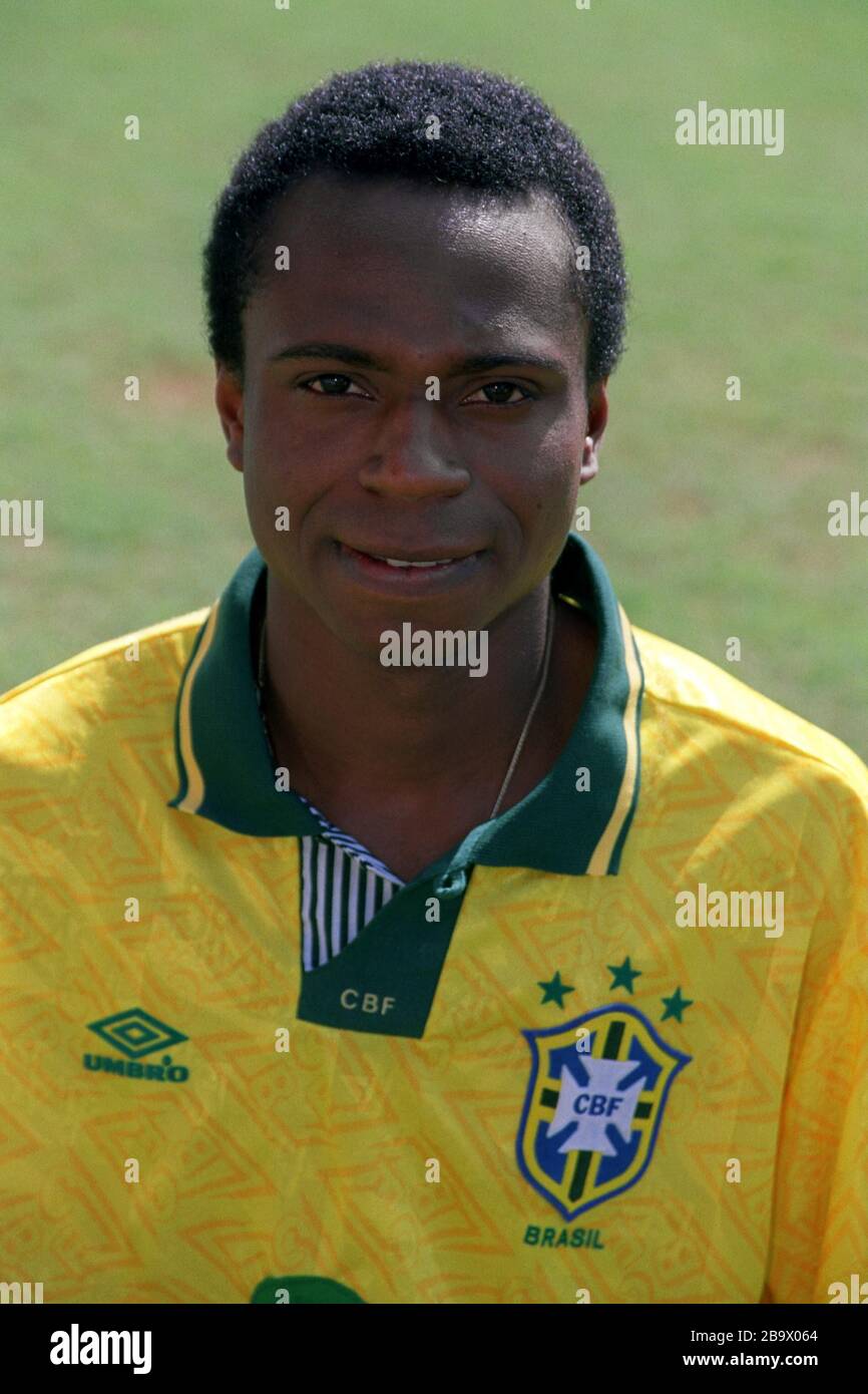 EDILSON, BRAZIL ***** PORTRAIT Stock Photo - Alamy