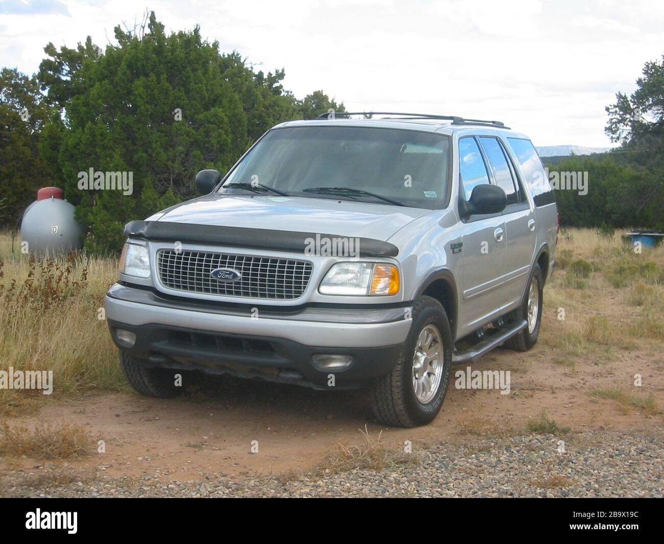 Ford expedition 2002 hi-res stock photography and images - Alamy