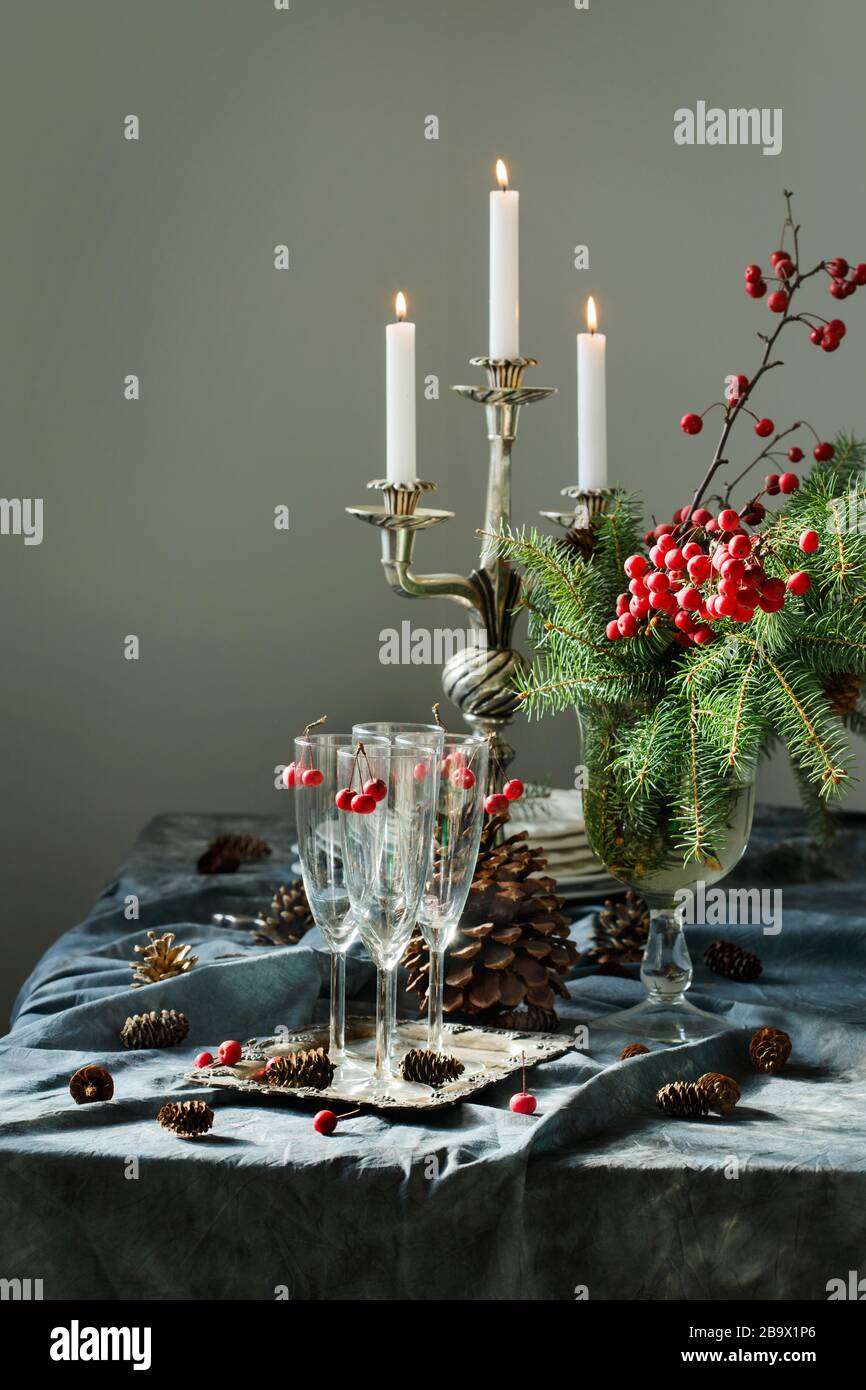 Prepering dinner hi-res stock photography and images - Alamy