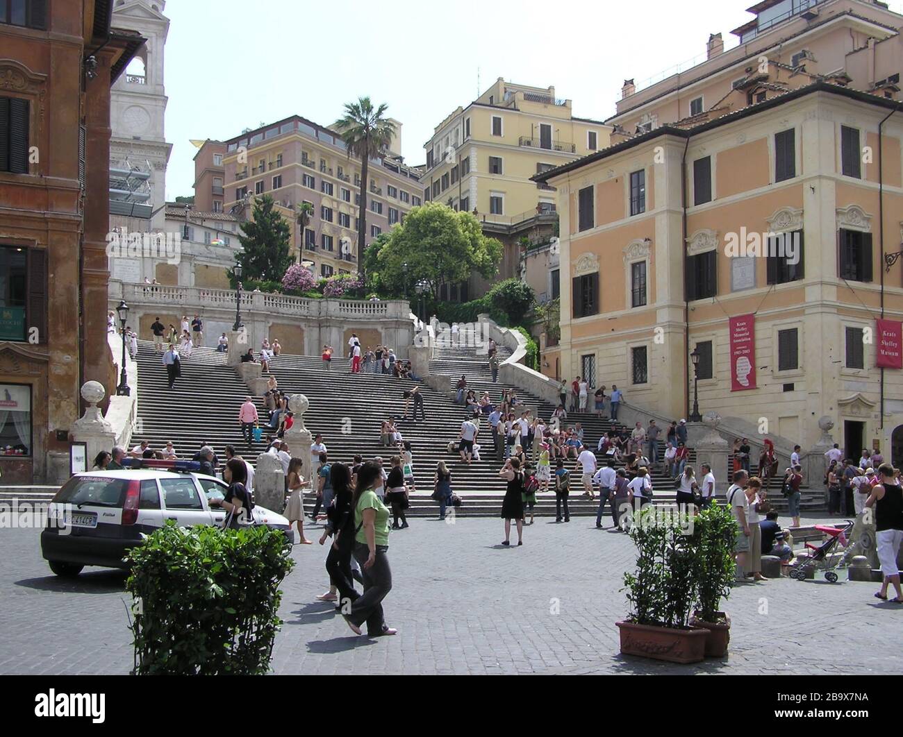 Escaliers place d'espagne rome hi-res stock photography and images - Alamy