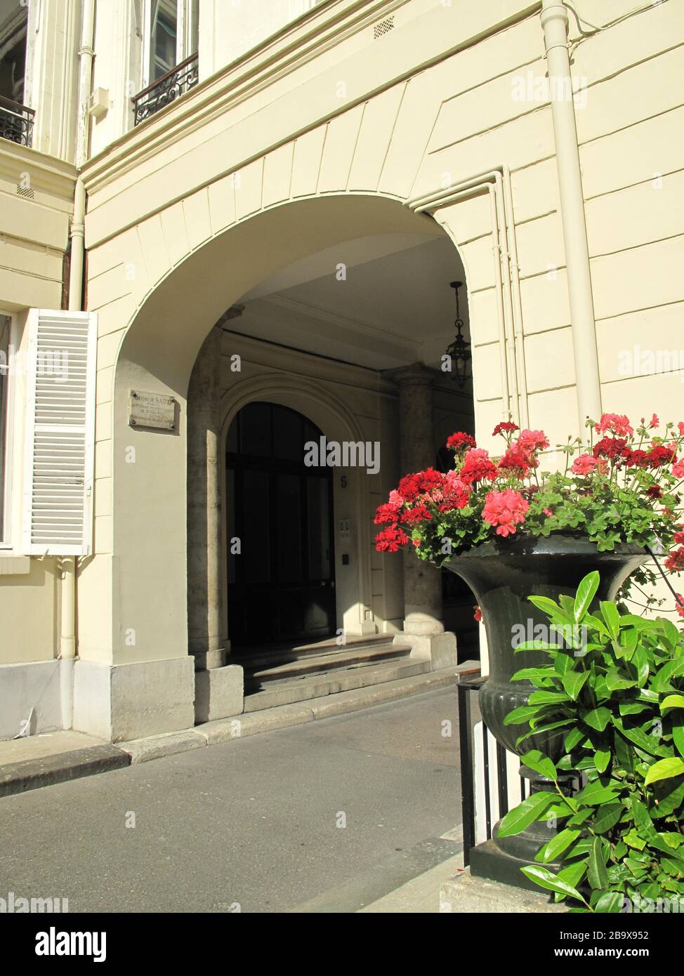 6 arr hi-res stock photography and images - Alamy