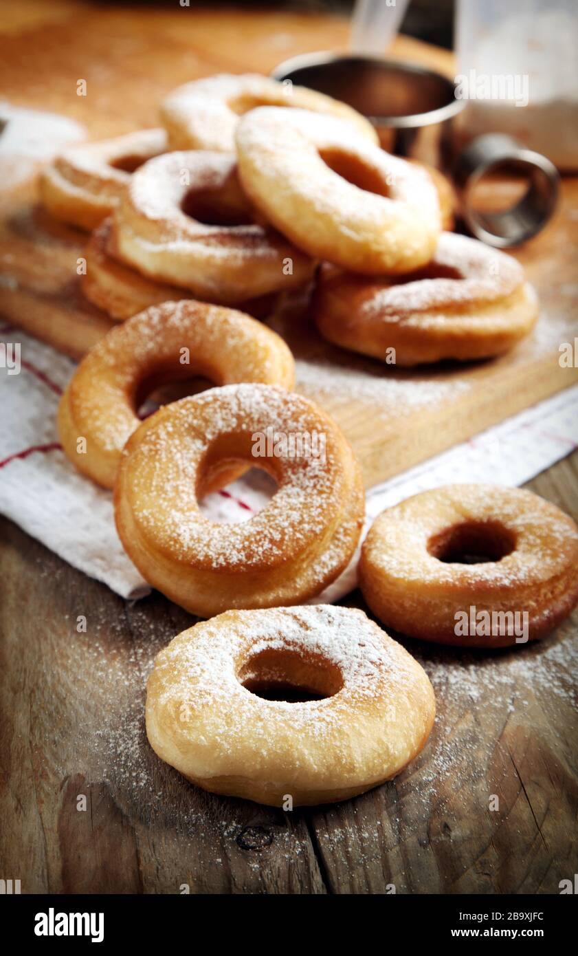 Powder donut hole hi-res stock photography and images - Alamy