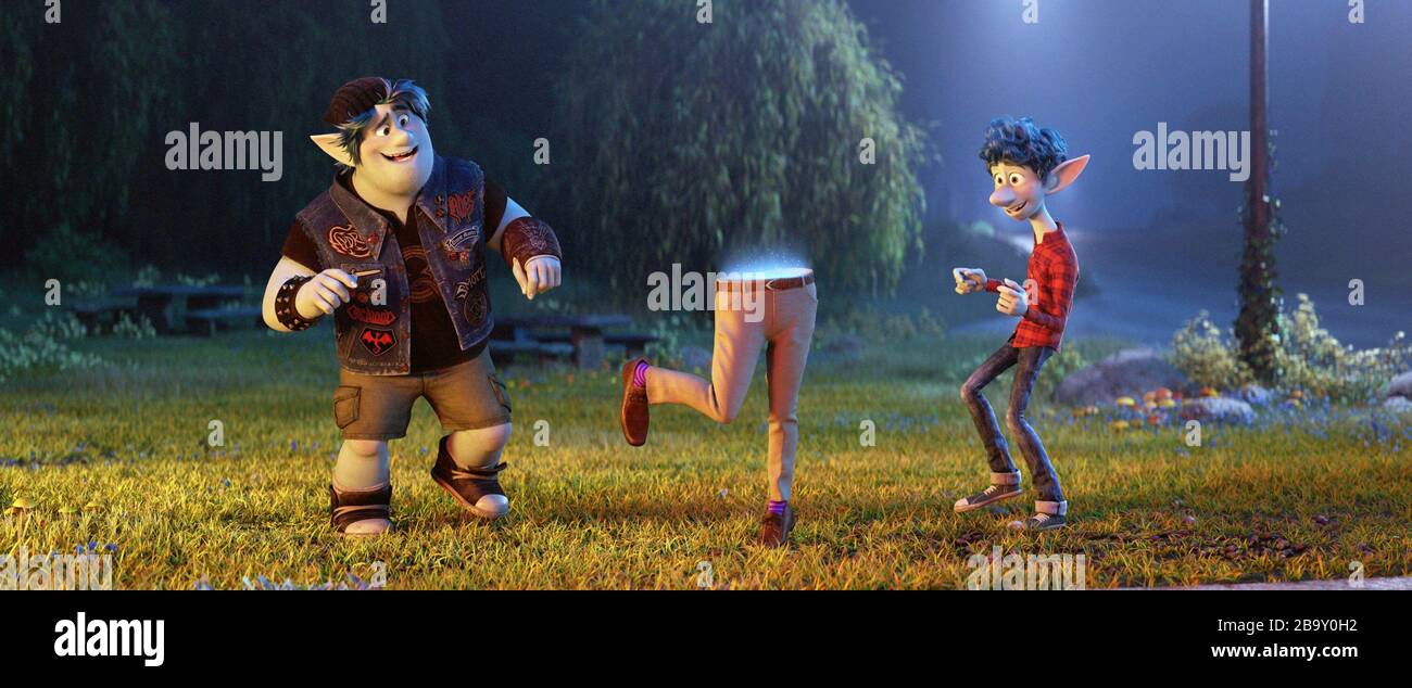 ONWARD, from left: Barley Lightfoot (voice: Chris Pratt), Wilden ...