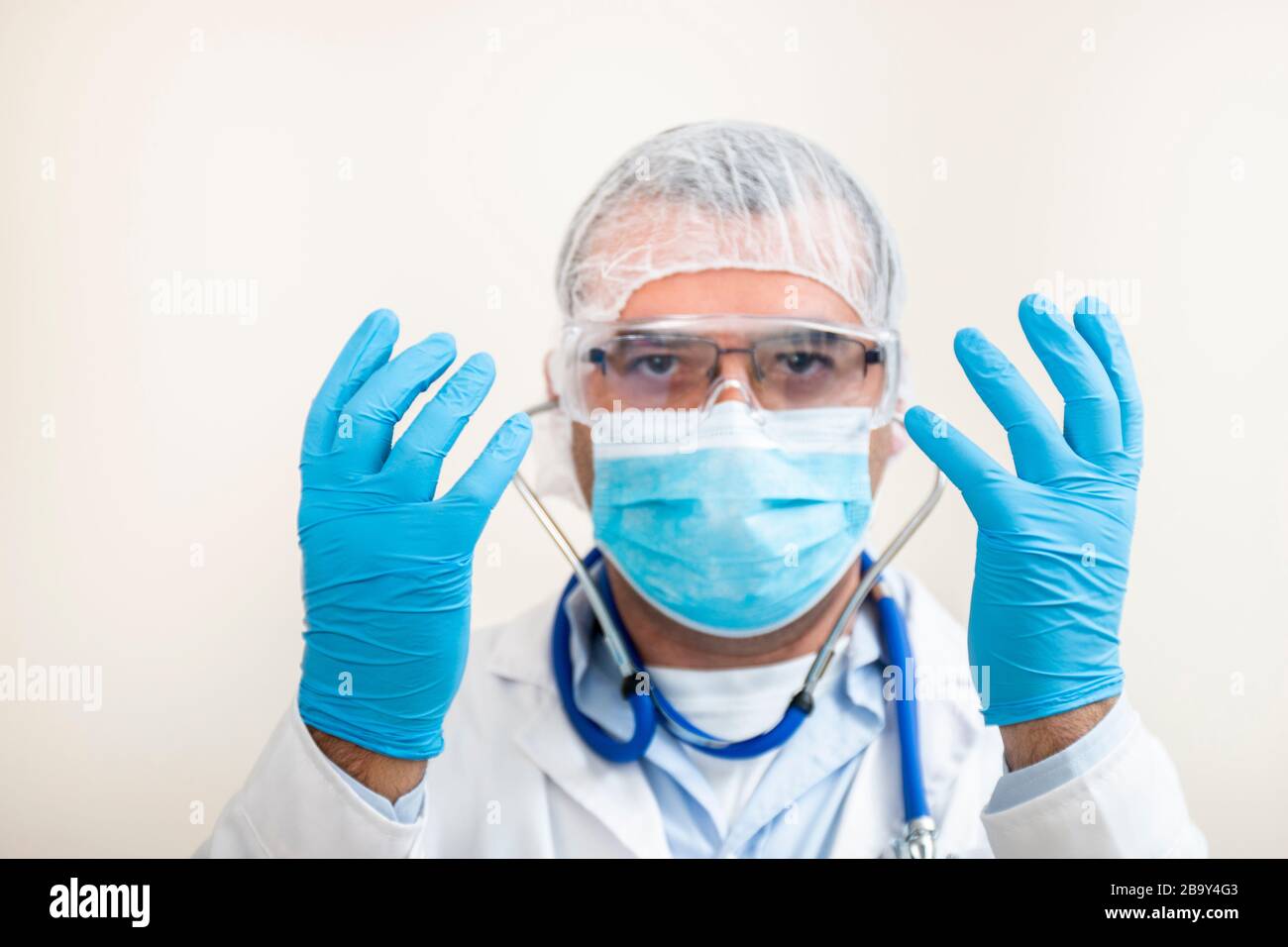 White coat doctor gear hi-res stock photography and images - Alamy