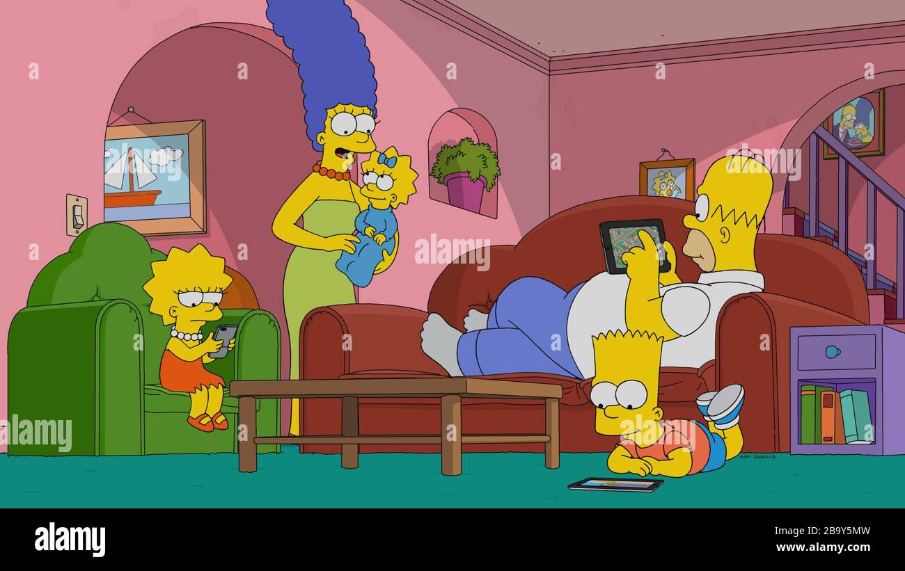 THE SIMPSONS, from left: Lisa Simpson (voice: Yeardley Smith), Marge ...