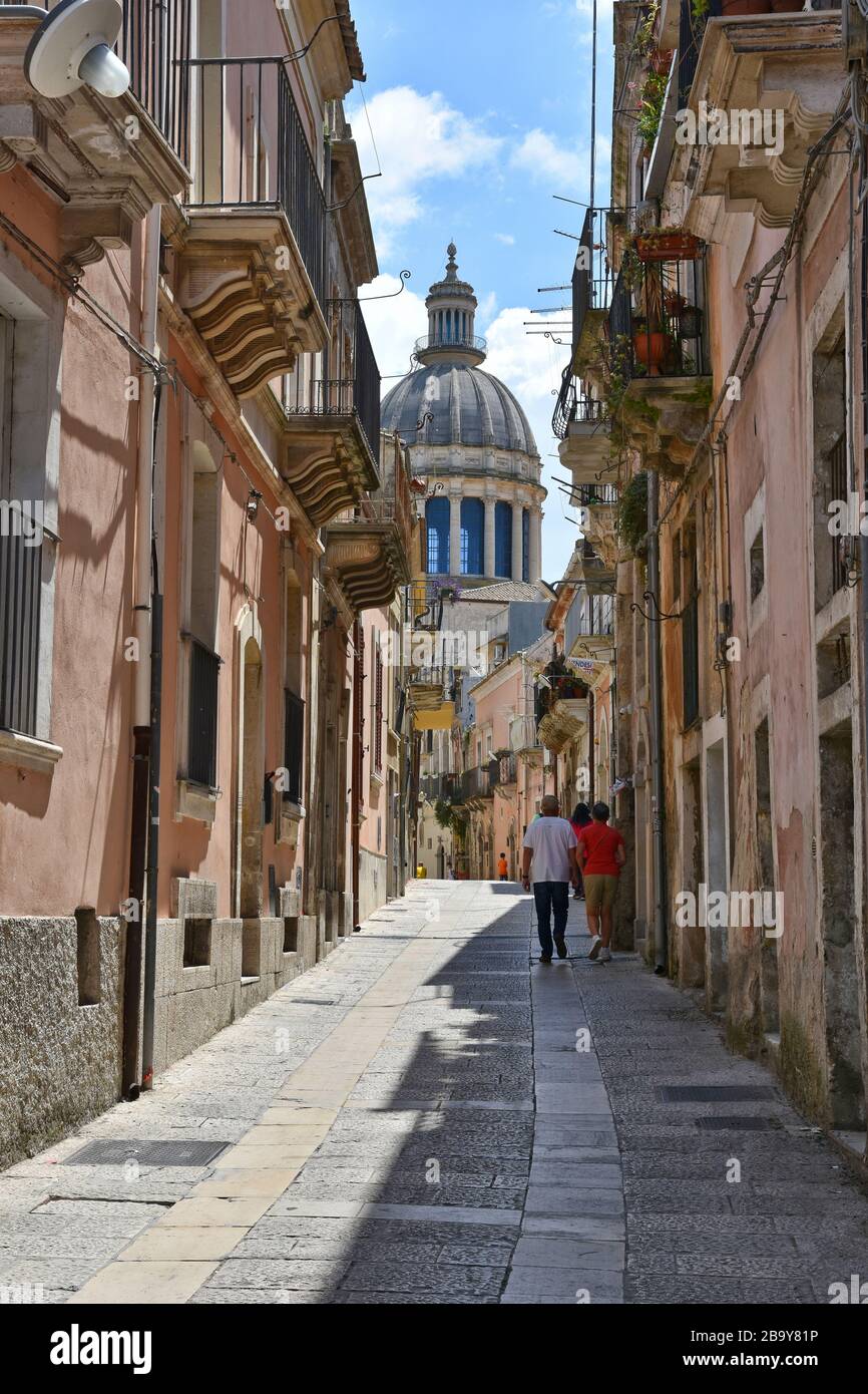 Ragusa sicily street hi-res stock photography and images - Alamy