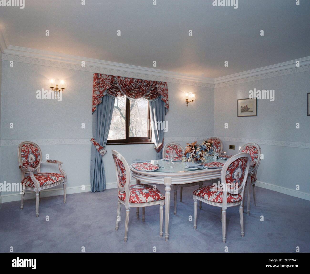 Dated house interiors from 1991, in Hastings, Southern England, UK ...