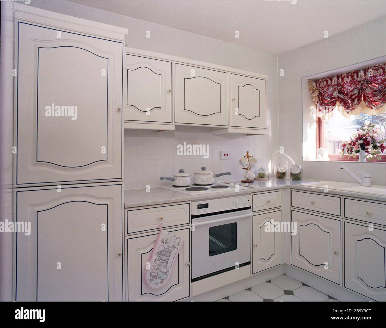 Dated house interiors from 1991, in Hastings, Southern England, UK ...