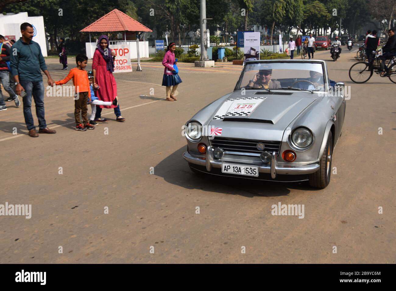 1966 datsun roadster hi-res stock photography and images - Alamy 1966 datsun roadster hi-res stock photography and images - Alamy
