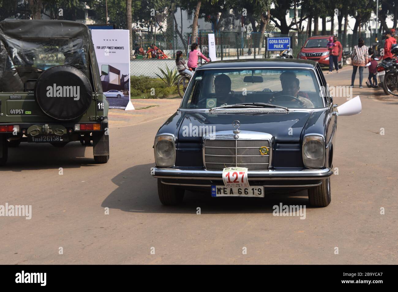1968 Mercedes-Benz 220 car with 22 hp cc and 4 cylinder engine. India ...