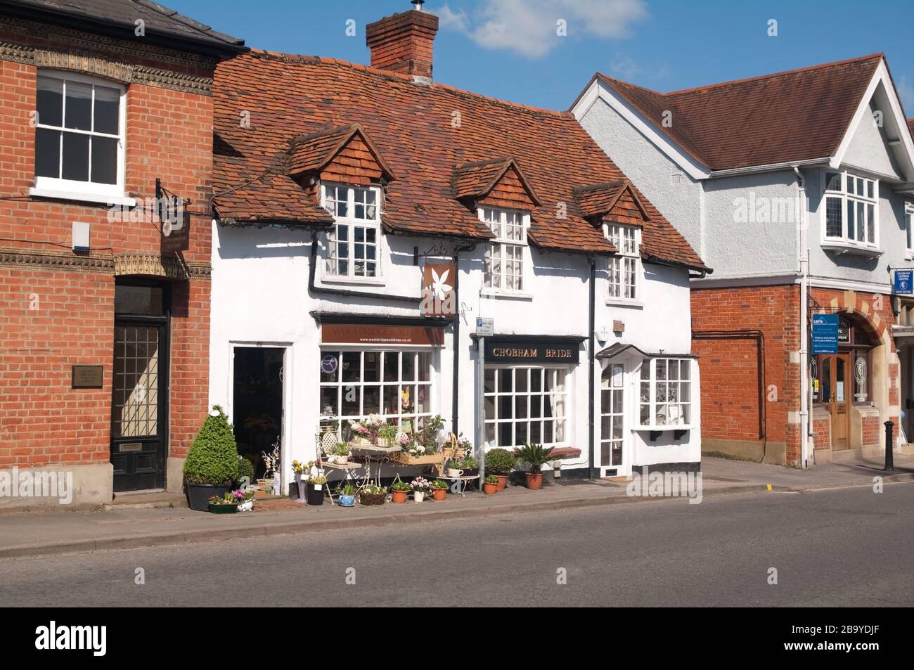 Cobham, Surrey, Cobham Bride Stock Photo - Alamy