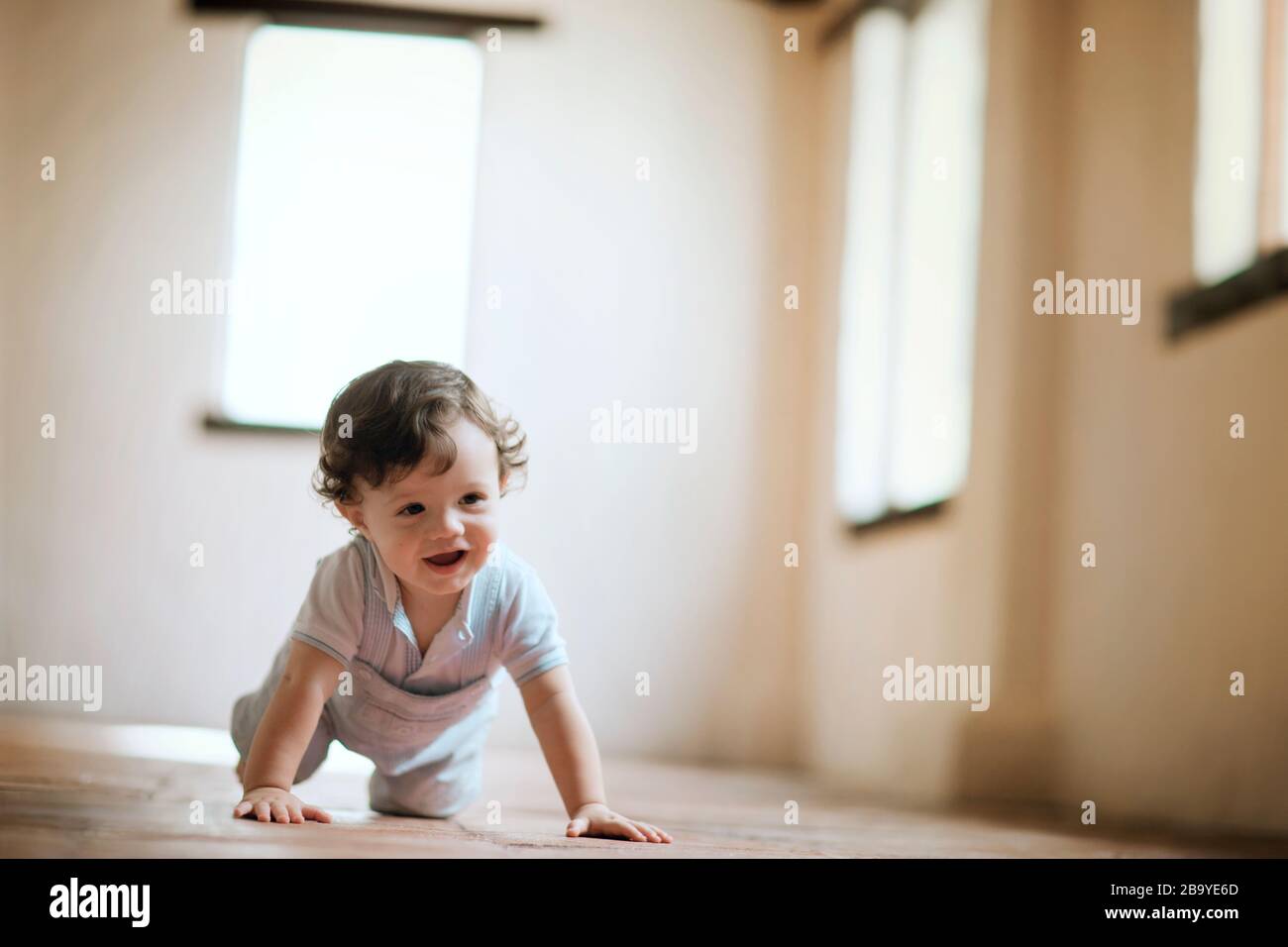 Crawling children hi-res stock photography and images - Alamy