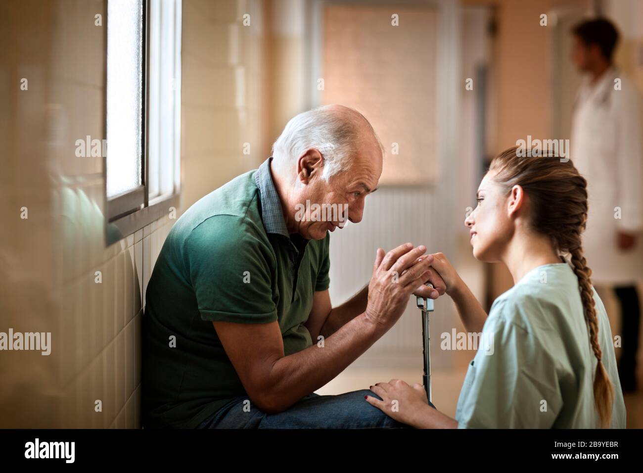 Happy man receiving help hi-res stock photography and images - Alamy
