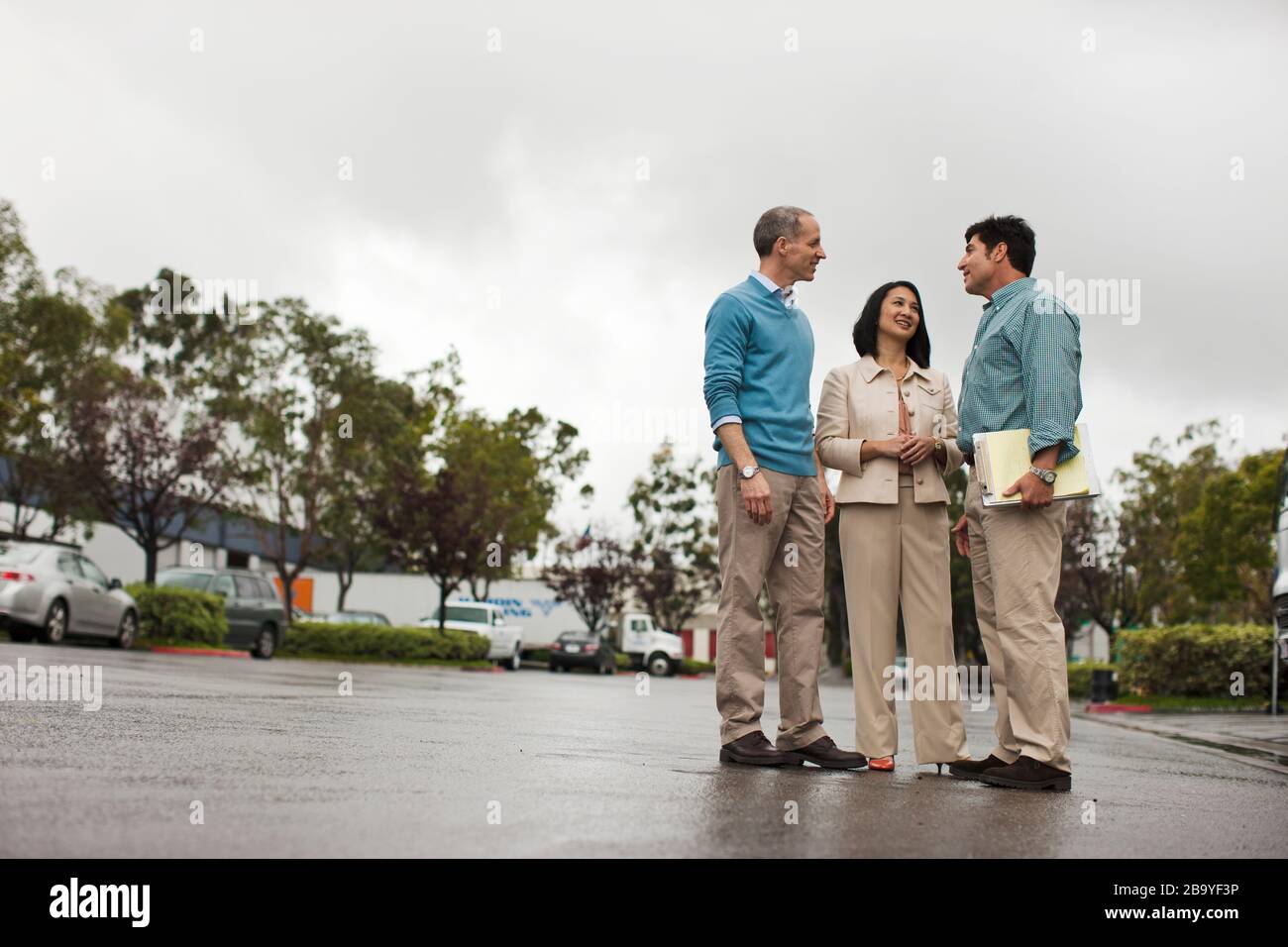 Corporate group outdoor activities hi-res stock photography and images ...