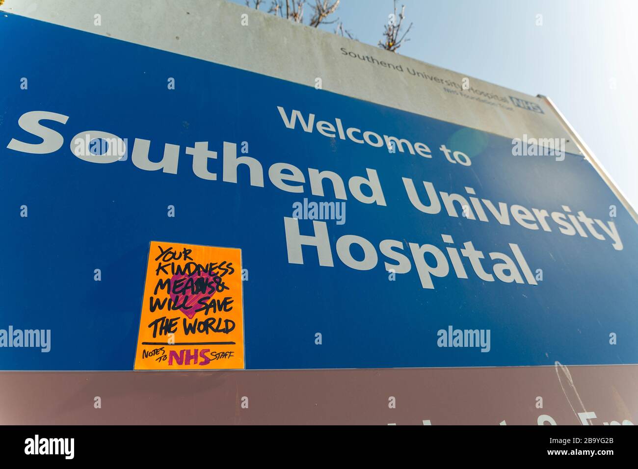 Southend-on-Sea, UK. 25th Mar, 2020. A poster on the main entrance sign ...