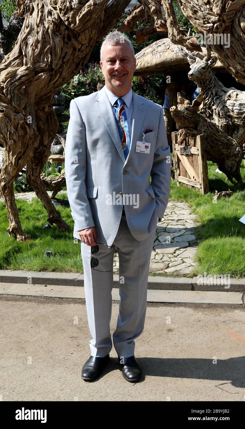 Stephen Tompkinson And Dervla Kirwan