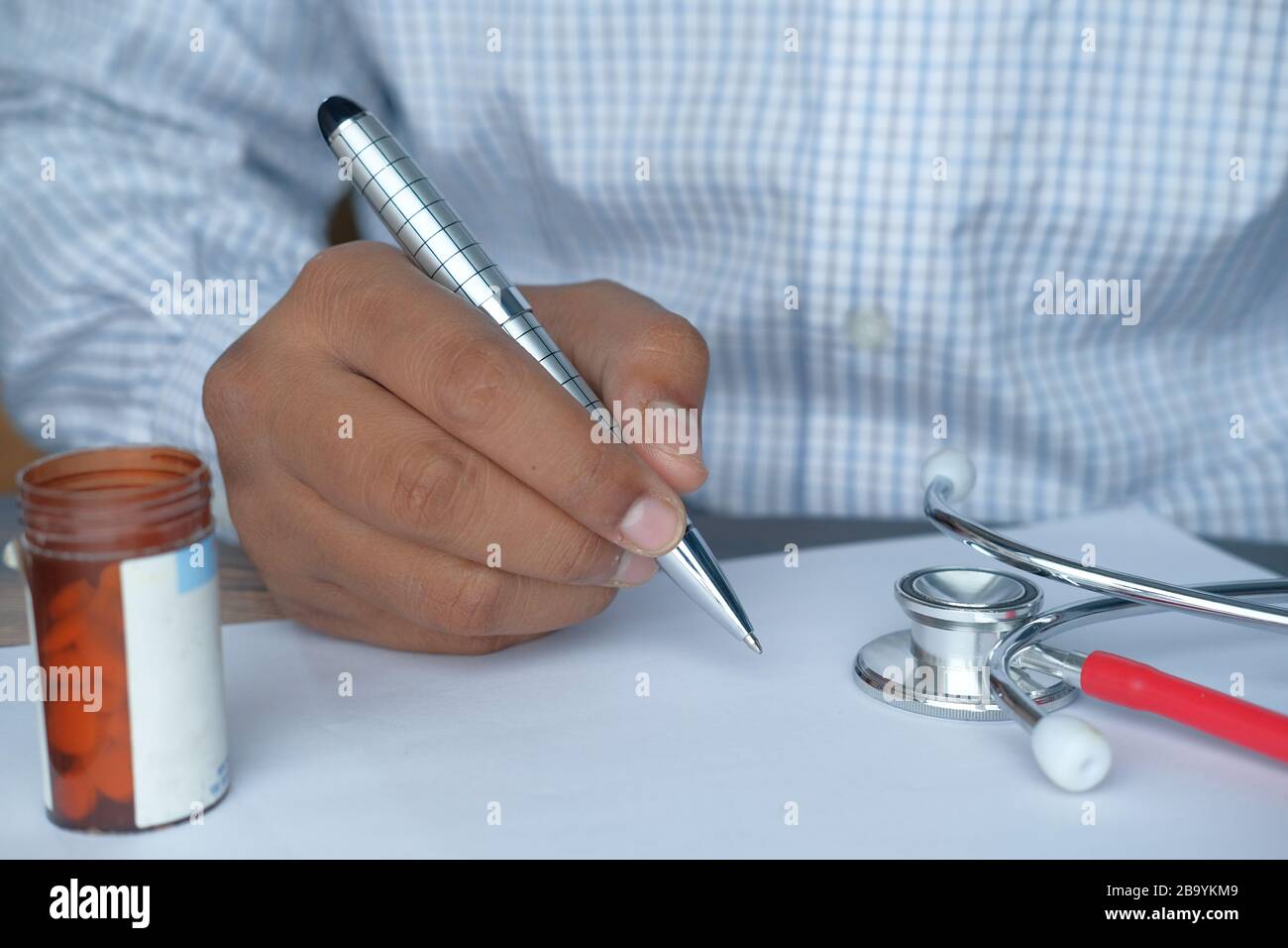 Prescription pad hi-res stock photography and images - Alamy