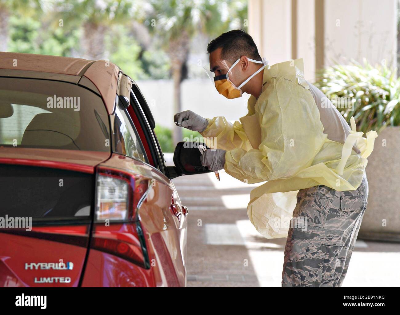 Swab based testing hi-res stock photography and images - Alamy