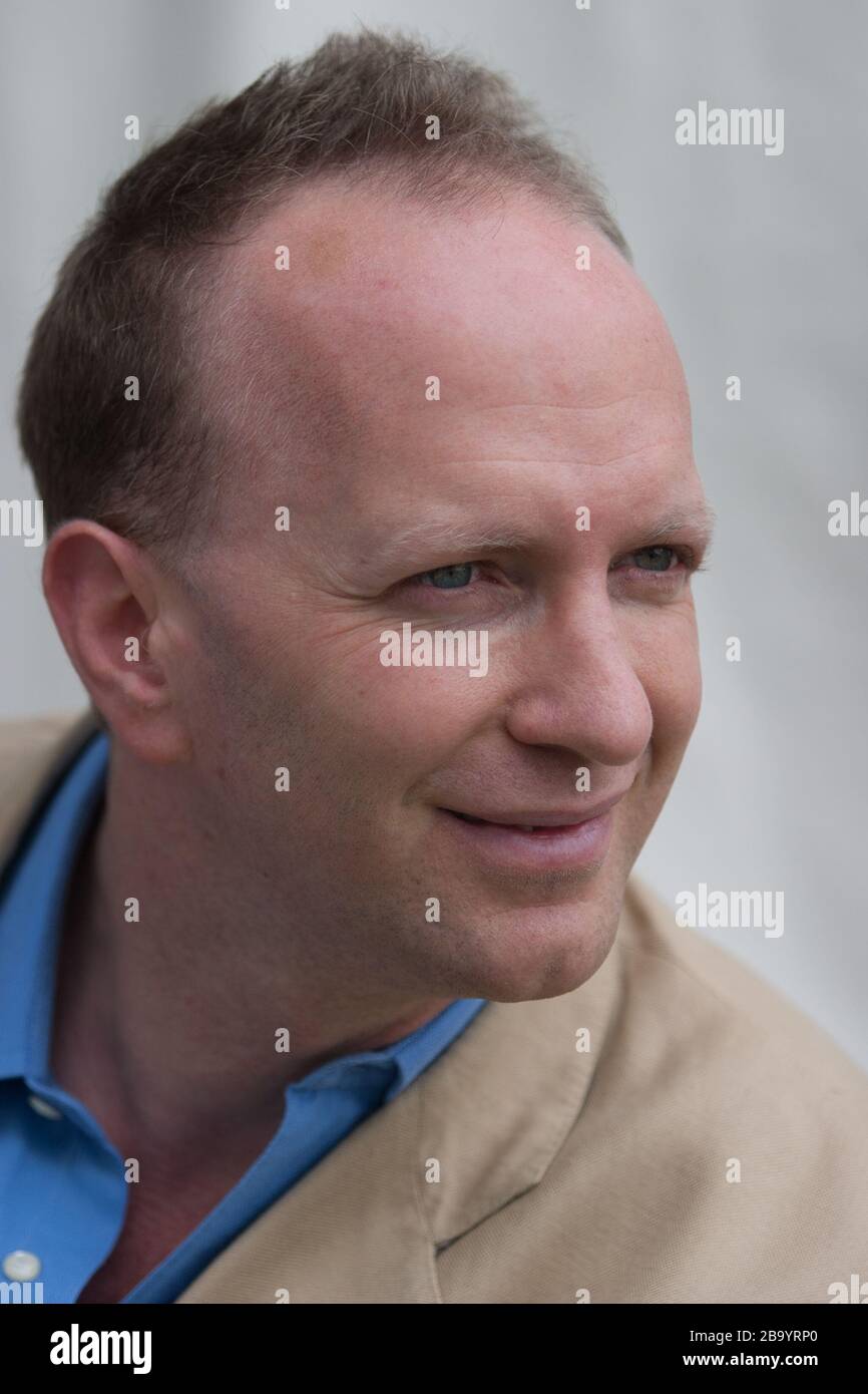 Simon sebag montefiore hi-res stock photography and images - Alamy