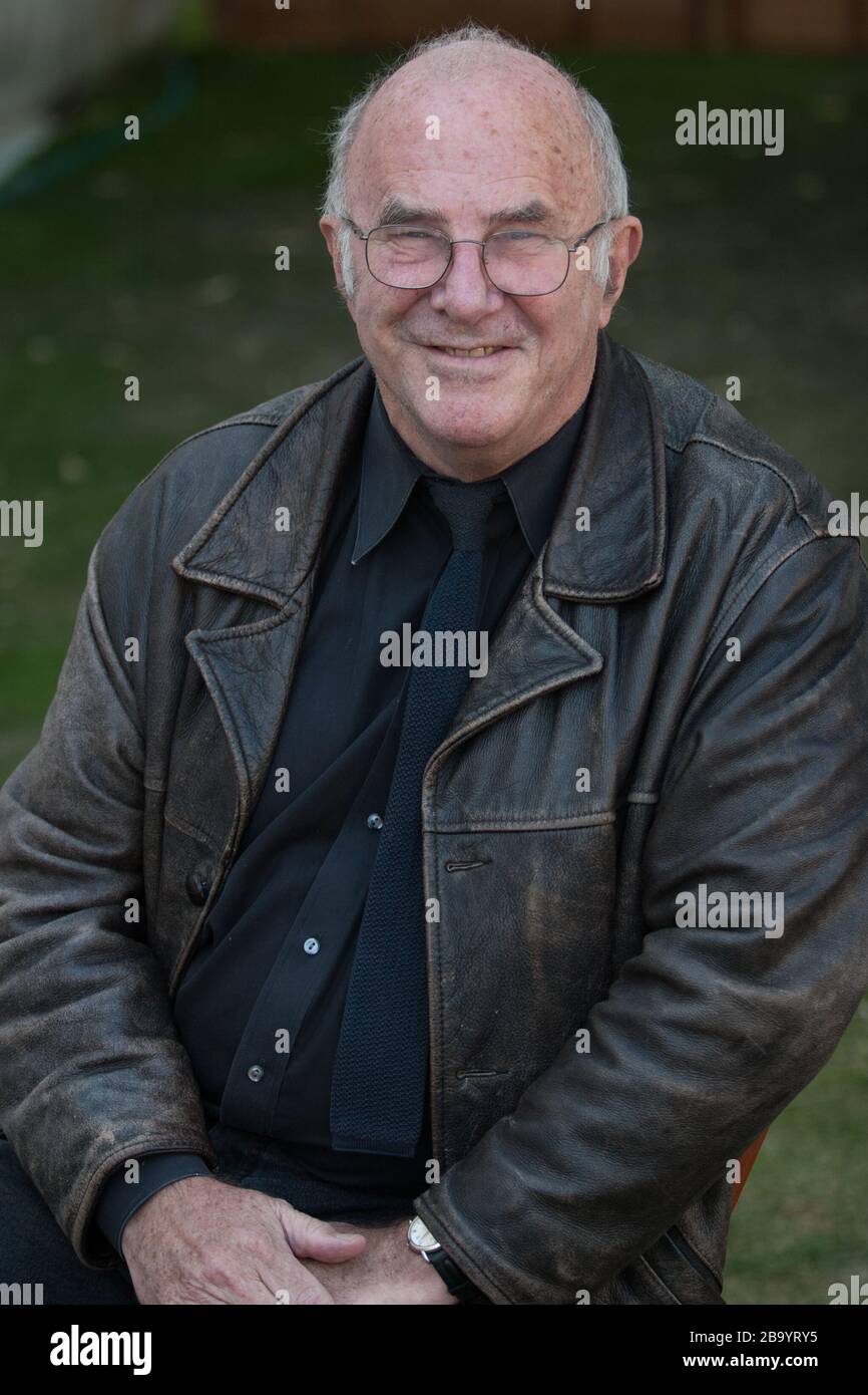 Clive james hi-res stock photography and images - Alamy