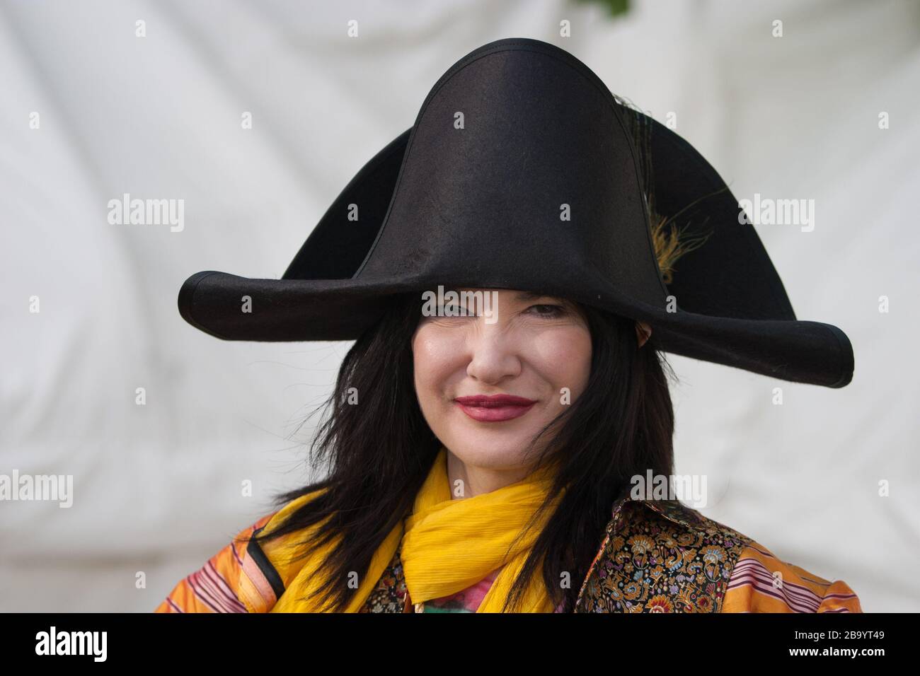 Tama janowitz slaves of new york book hi-res stock photography and ...