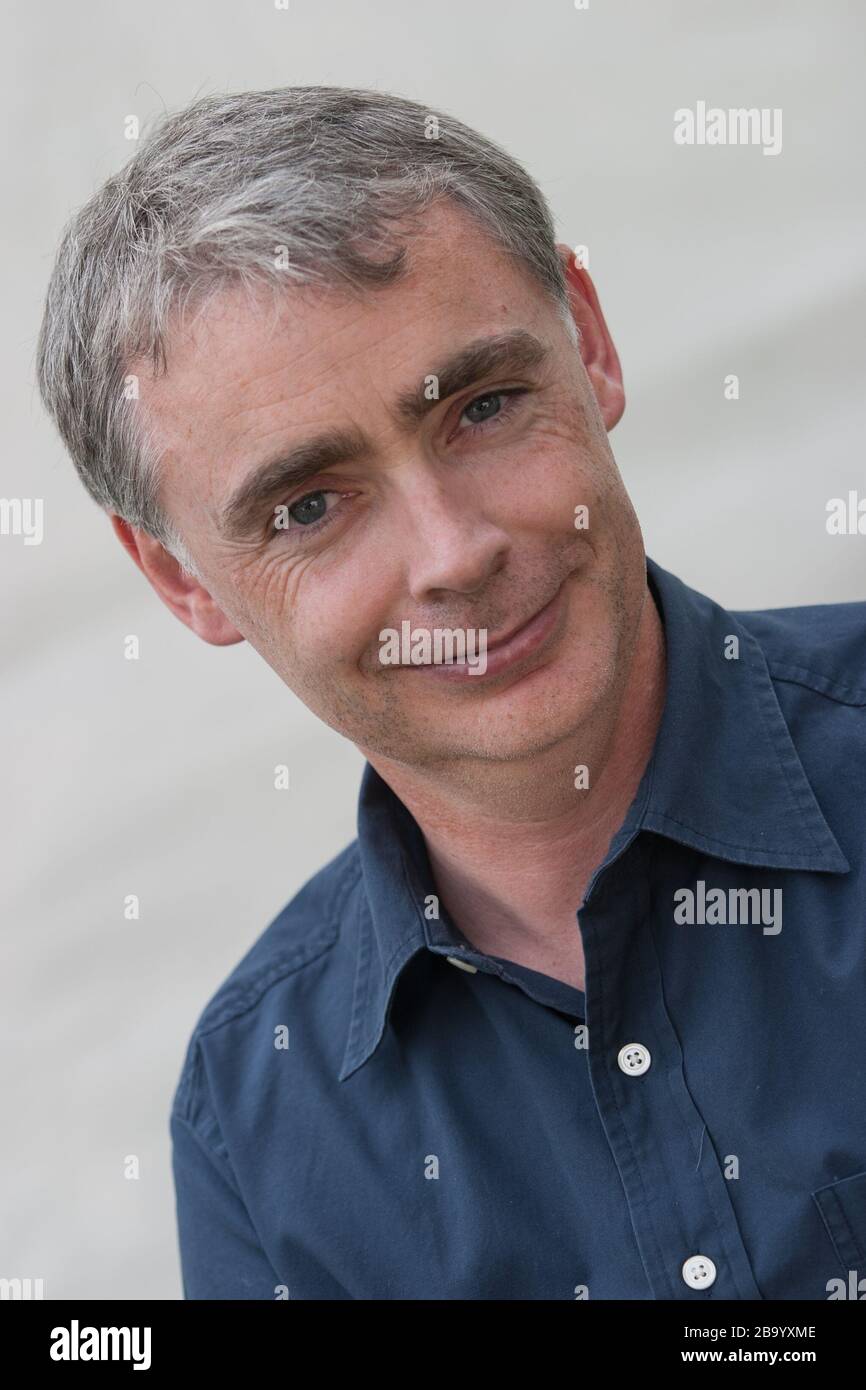 Artemis fowl book hi-res stock photography and images - Alamy
